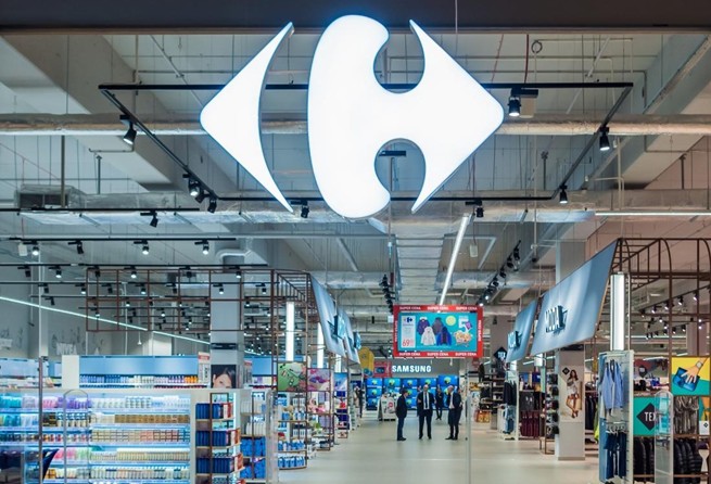 Sklepy Carrefoura w Polsce na sprzedaż. 'Wiele podmiotów może być ...